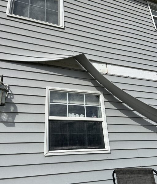 How to Repair Siding Damage from Wind Before It Gets Worse - DIY Home ...