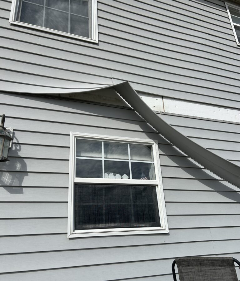 How to Repair Siding Damage from Wind Before It Gets Worse - DIY Home ...